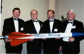Picking apart Rocket Boys – Paper Beats World